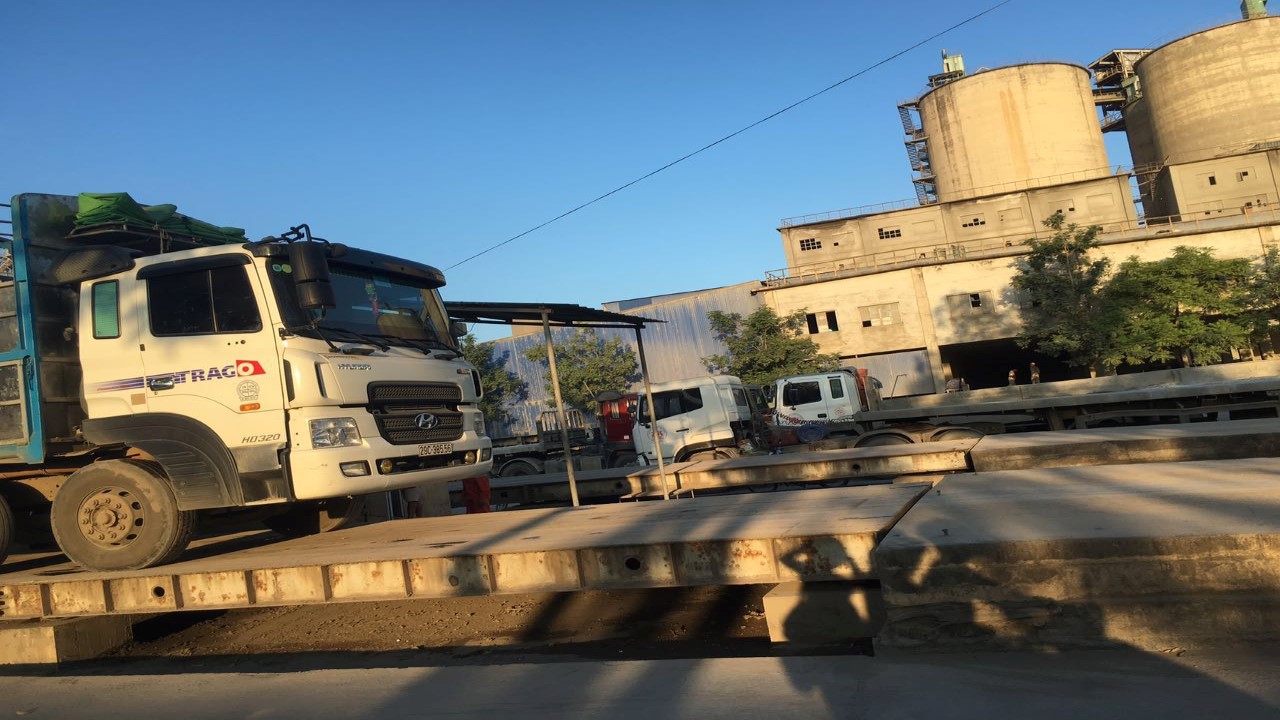 BULK CEMENT TRANSPORT BY BARGE - Times Cargo Logistic Co., LTD