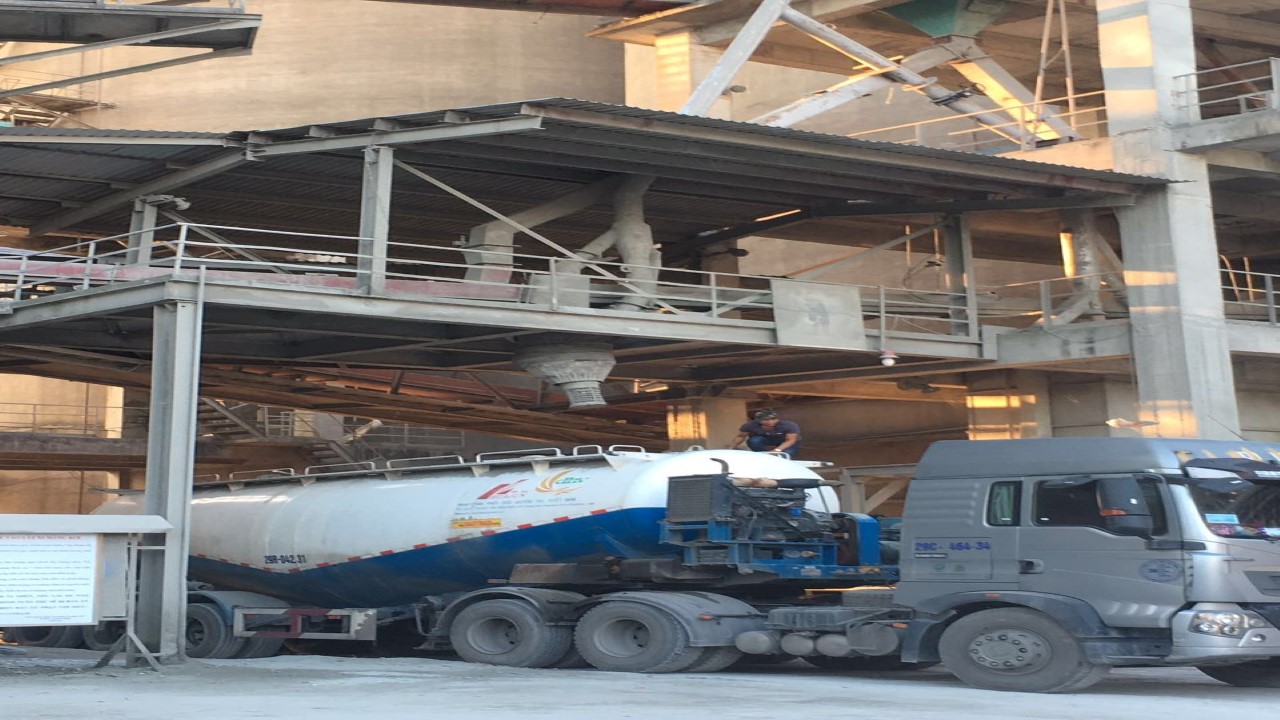 BULK CEMENT TRANSPORT BY BARGE - Times Cargo Logistic Co., LTD